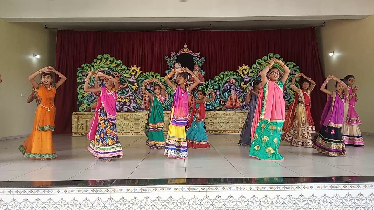 Baps balika parayan - YouTube