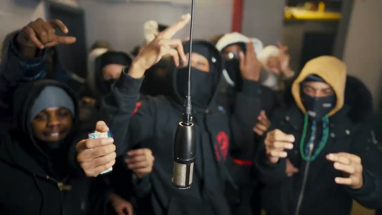 (LYRICS) M Row - Let Me Speak (WhoRunItNYC Performance) - YouTube