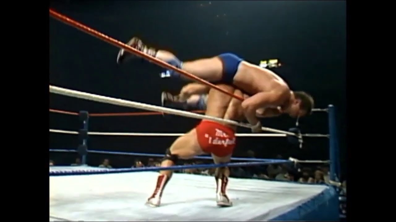 Paul Orndorff vs. Roddy Piper - 7/20/1985 - WWF - YouTube