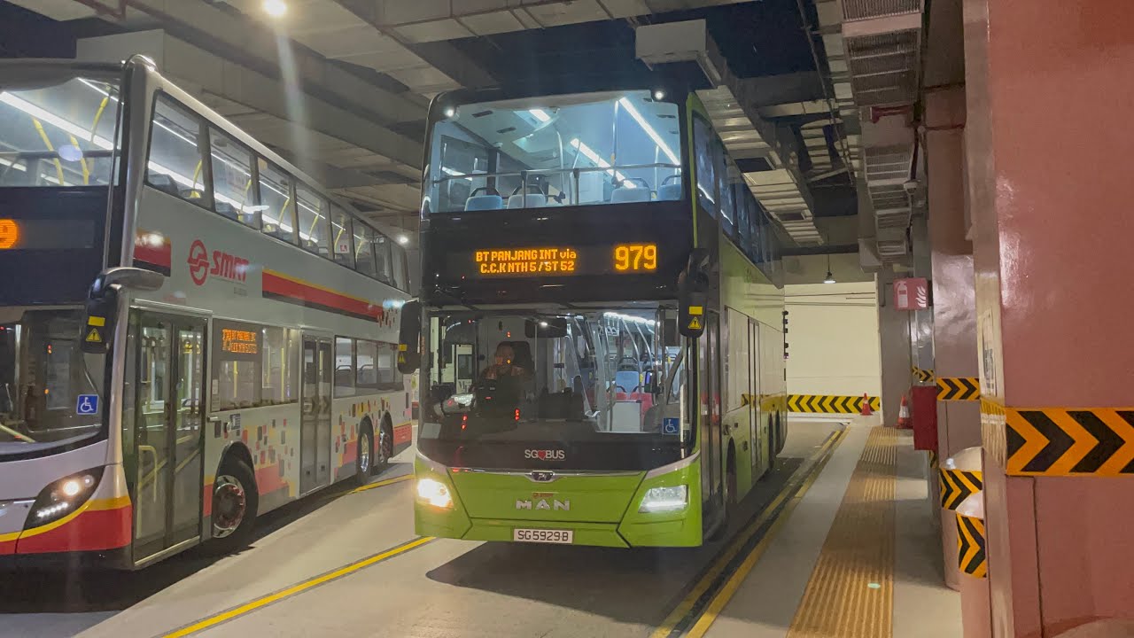 SMRT Buses MAN ND323F A95 (Batch 4) SG5929B on Service 979 at Bukit ...