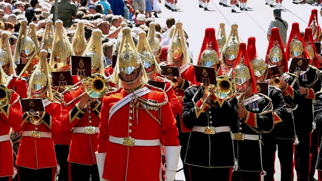 Basel Tattoo Parade 2015 - YouTube