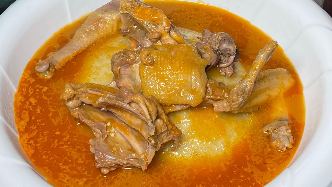 How to make Ghanaian authentic chicken light soup with fufu - YouTube