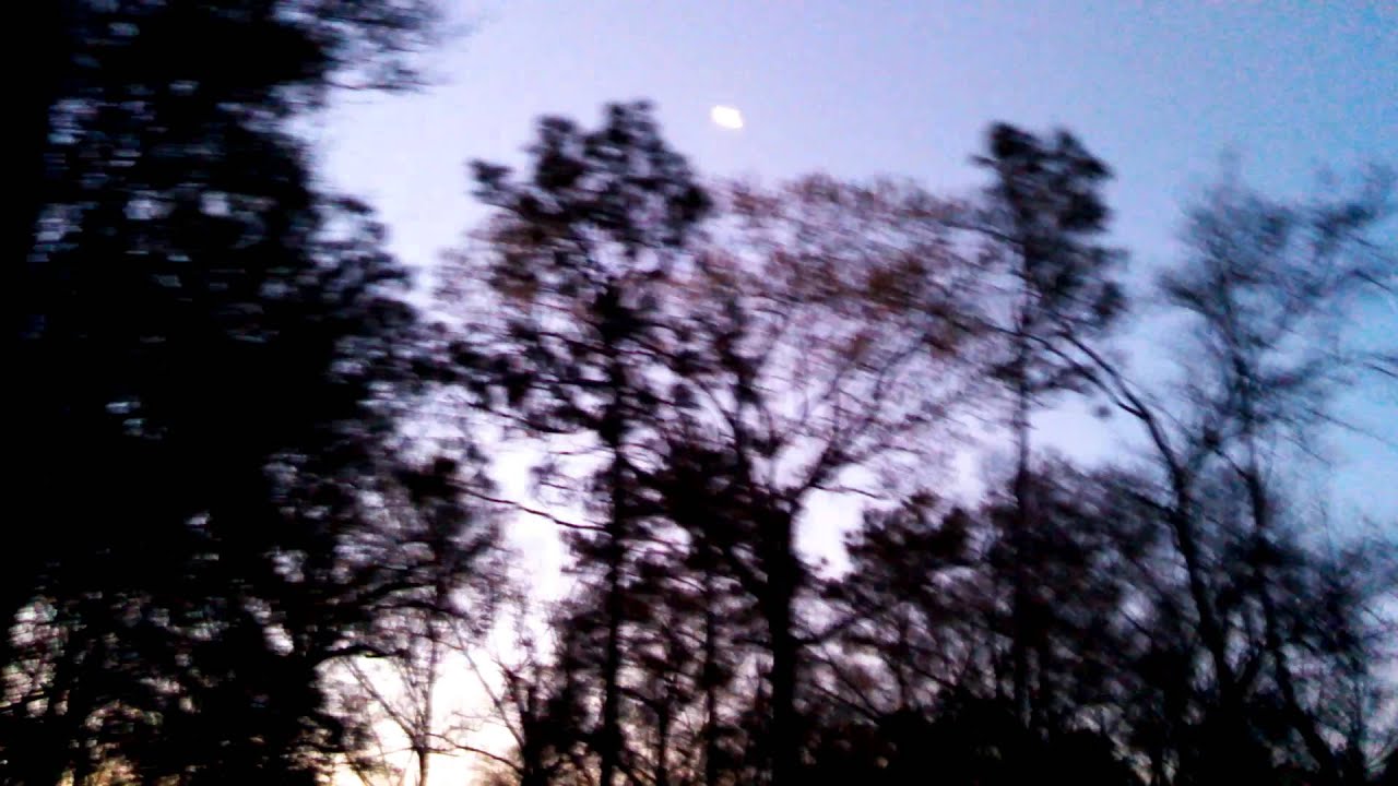 The moon going down - YouTube