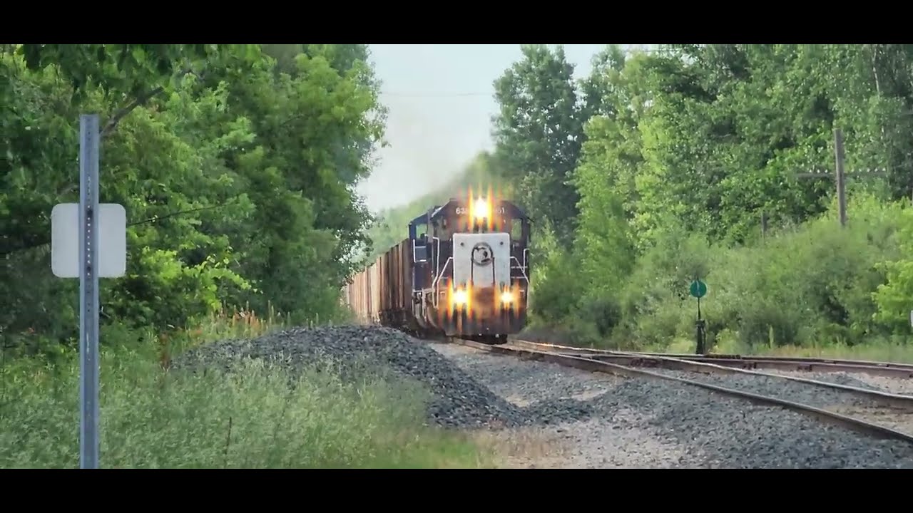 LSRC 6351 & LSRC 6431 Southbound Bridgeport - YouTube