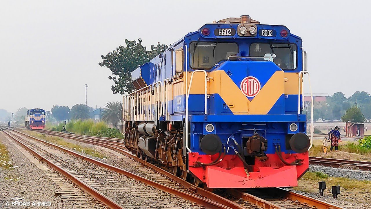 Two EMD GT42AC Locomotive On Yard Action at Ishwardi Junction yard ...