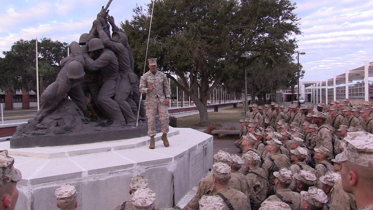 USMC Crucible EGA Ceremony - YouTube