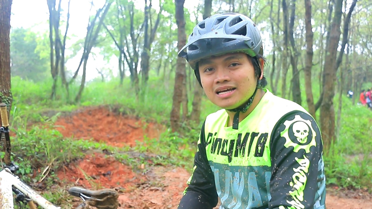 MOUNTAIN BIKING IN TAIWAN/PMTB - YouTube