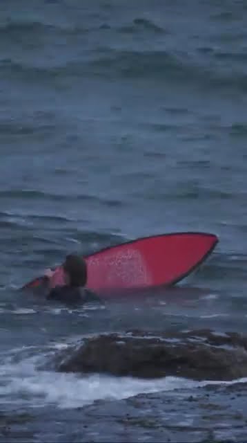 Surf FIGHT!!! Broken boards and heart 💔 #surf #australia #extremesports ...