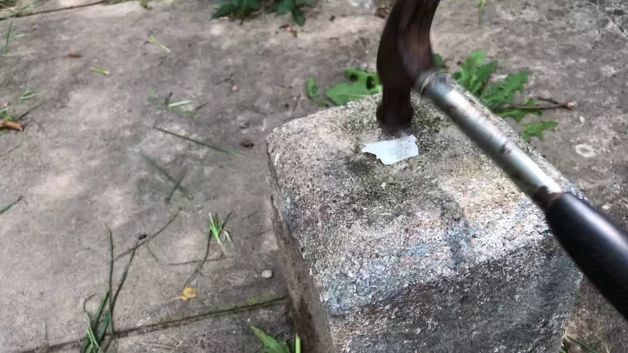 HAMMER TEST Experimental red flash powder. - YouTube