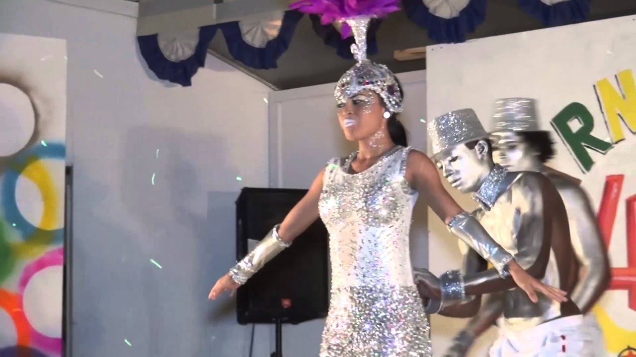 Reina Di Karnaval Grandi 2015 - YouTube