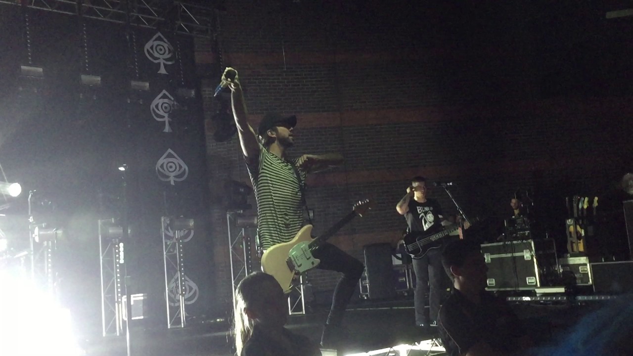 Jasey Rae - All Time Low - Live in Brisbane - 12/05/17 - YouTube