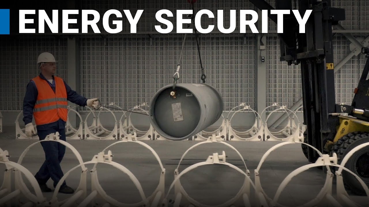 Energy Security and Carbon Emissions - YouTube