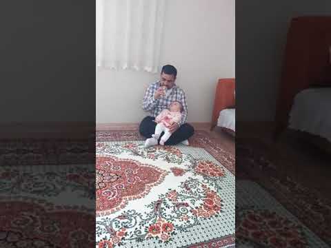 İlahi okuyan baba *Komik*