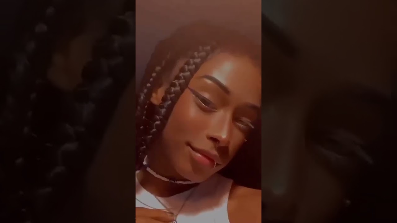 Victoria Simons lomotif +18 😍 - YouTube