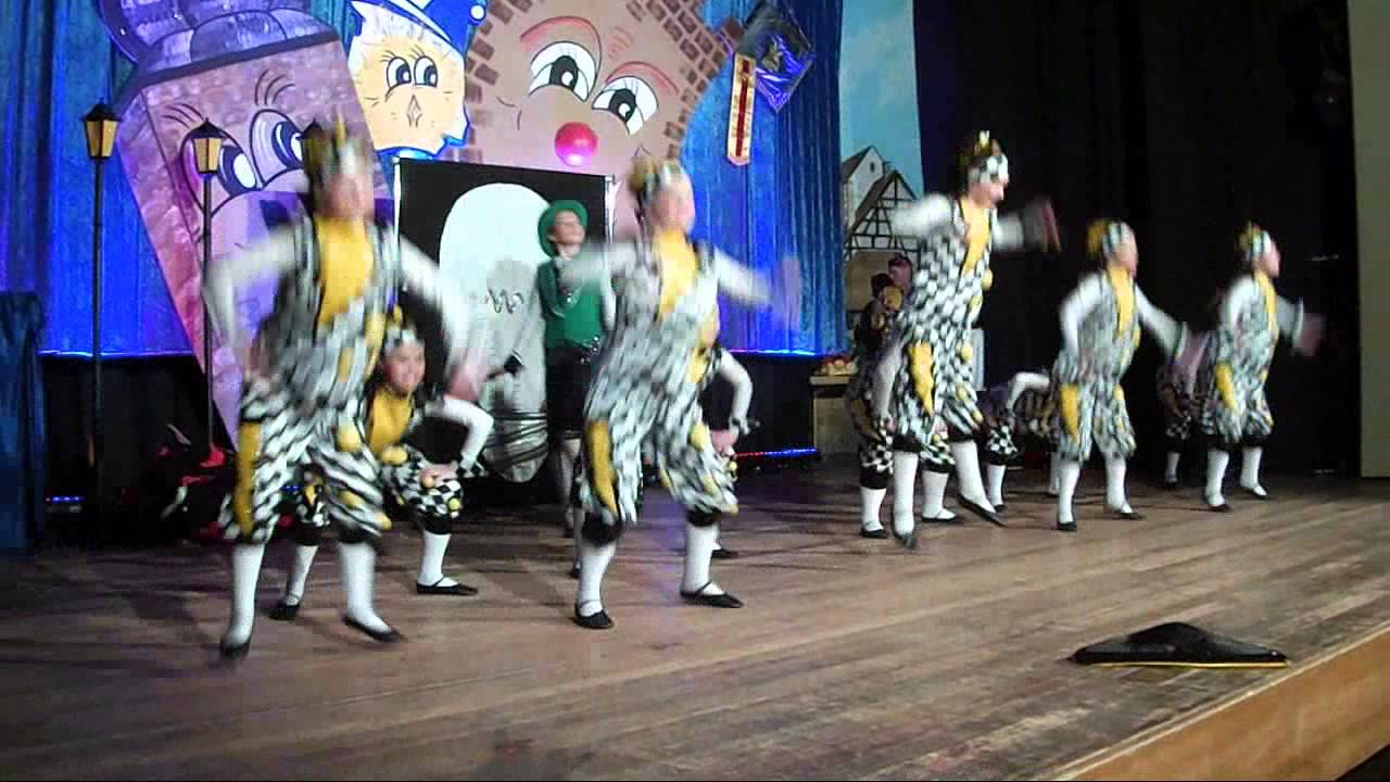 Schautanz der Burgaugarde 2015 (Gardetanz, Showtanz, Junioren- Garde ...
