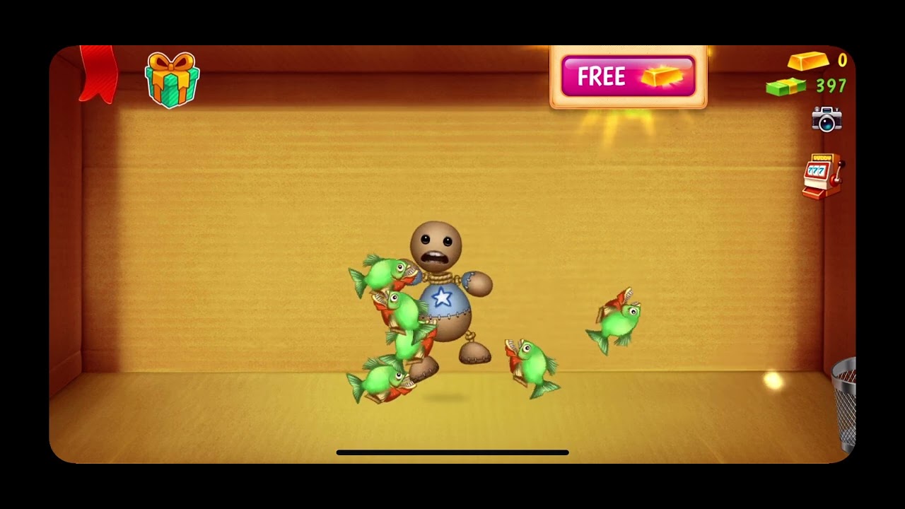 (I’m Back) Kick the buddy piranha fish - YouTube