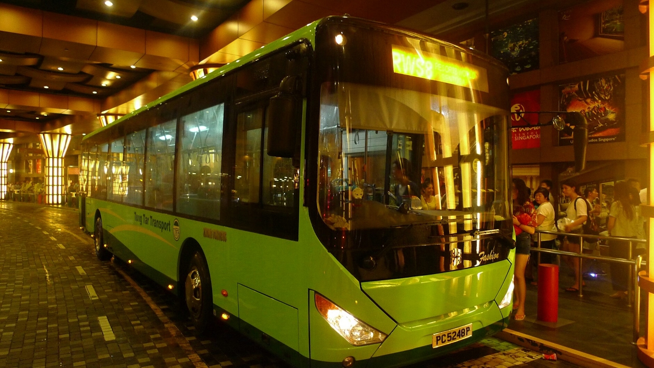 Resorts World Sentosa Bus Service 8, PA4948J - YouTube