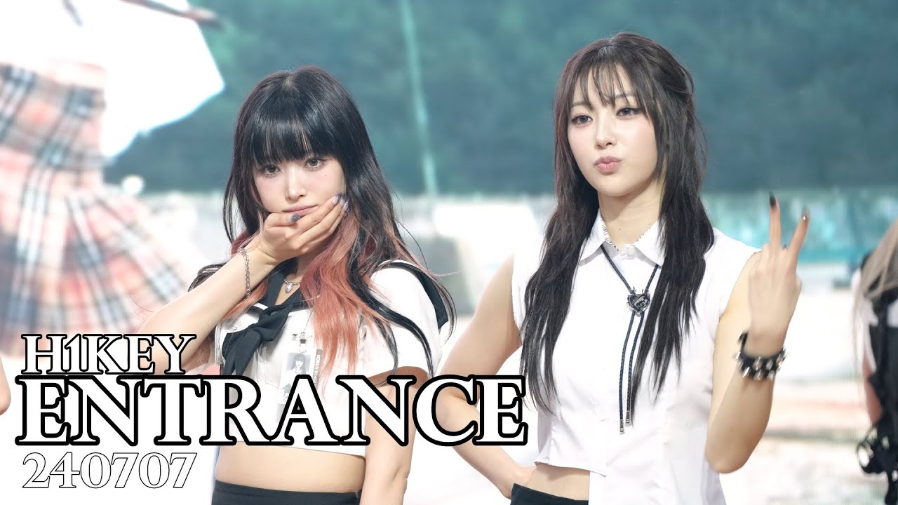 240707 H1KEY 하이키 Entrance Fansign 팬싸인회 - YouTube