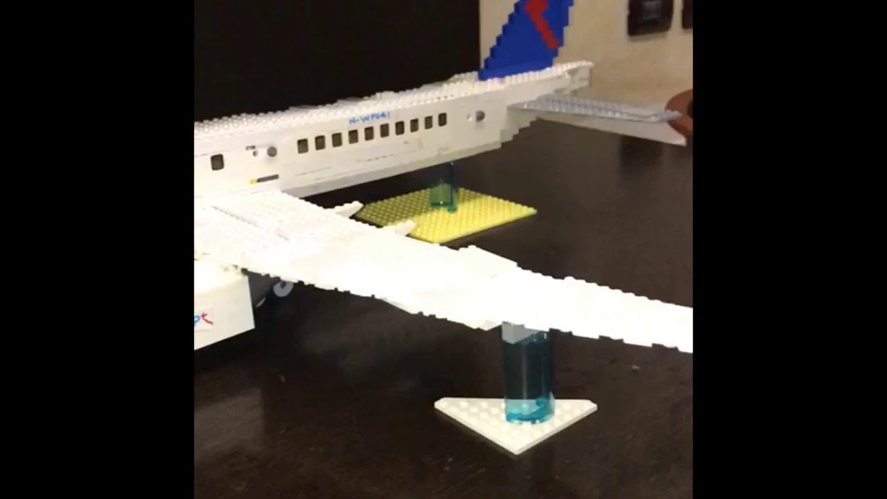 Lego Boeing 777-300er - YouTube