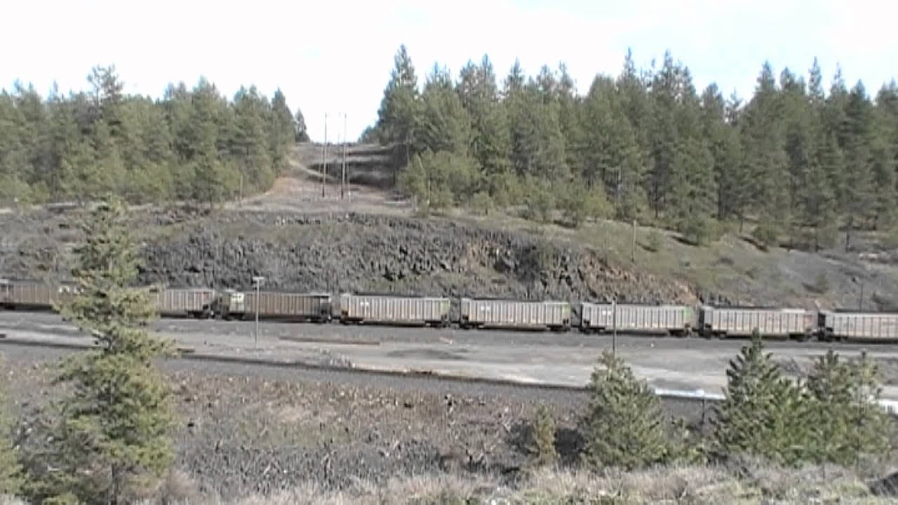 Coal Train at Lakeside Junction - YouTube