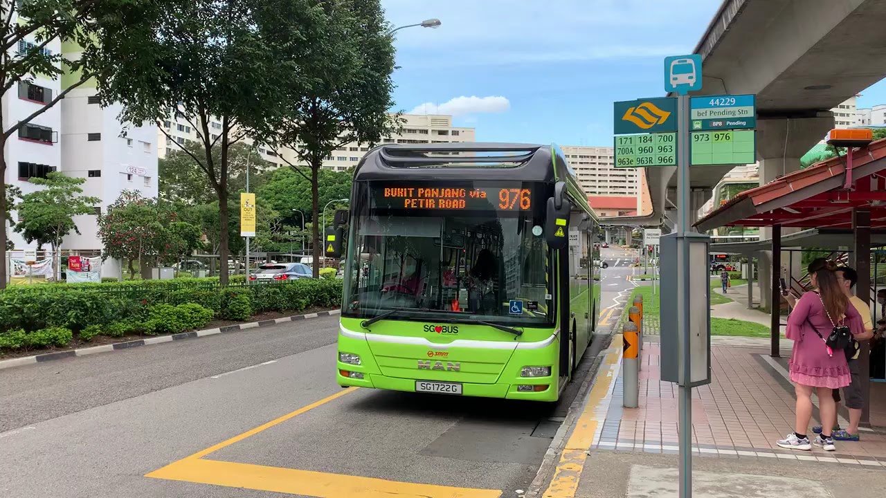 SMRT Buses MAN NL323F A22 (Batch 3) SG1722G on Service 976 departing ...