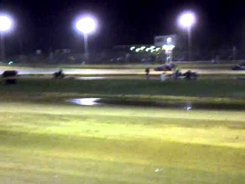 Feature Race at Beebe Speedway on April 29,2011 - YouTube