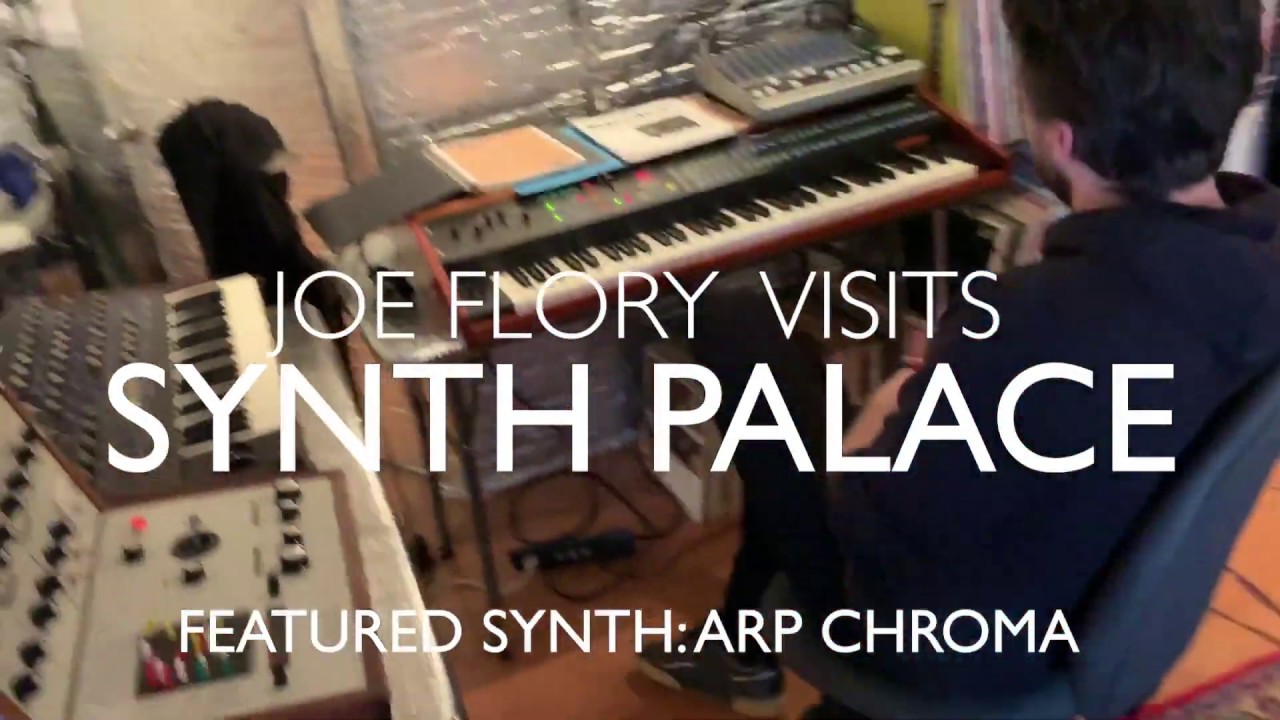 JOE FLORY VISITS SYNTH PALACE - YouTube