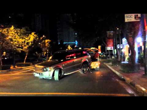 Range Rover being towed and getting its gearbox destroyed in BGC / Taguig