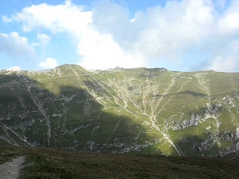 Varful Omu, Cerdacul Obarsiei Si Valea Cerbului In Masivul Bucegi - www ...