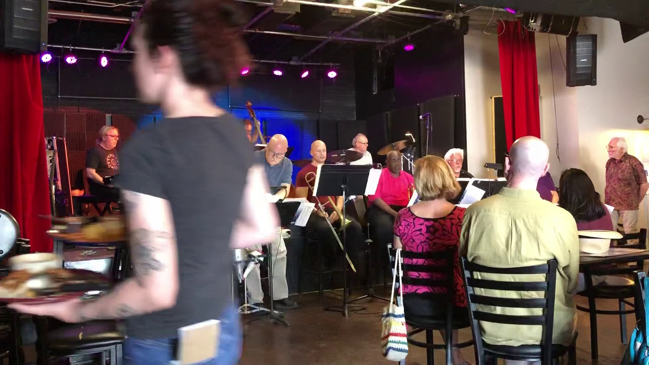 Dr. Mike Bogle plays piano with Them Bones - YouTube