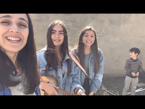 Trio Mandili - Kikoliko