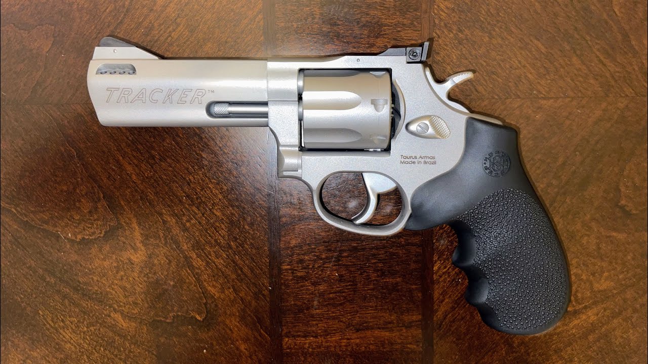 Unboxing Taurus Tracker 627 - YouTube