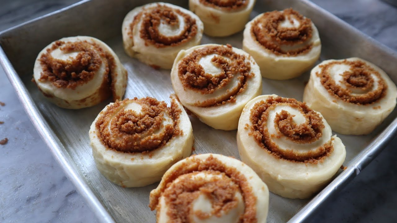 Lotus Roll Bread 🥐 - YouTube