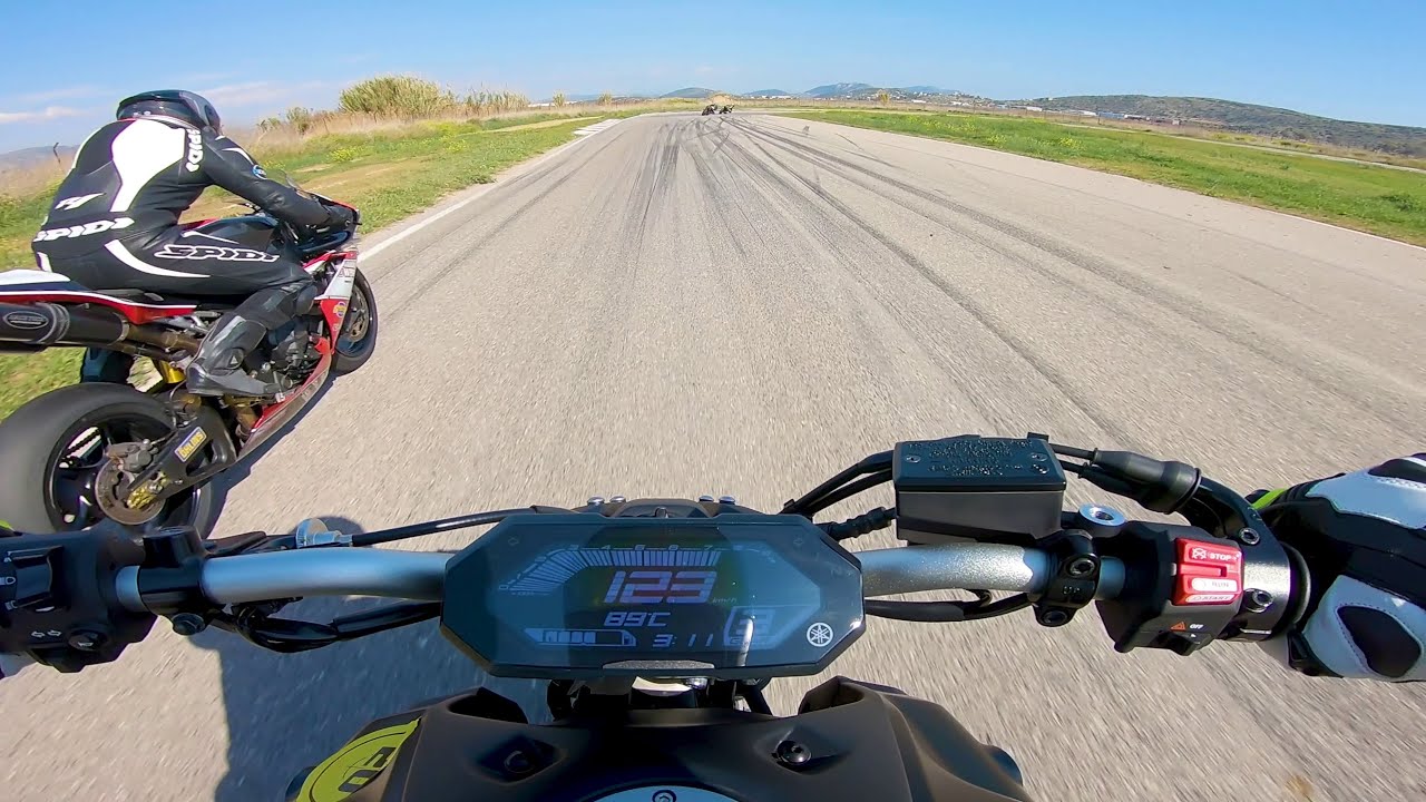 Trackday with the MT07 2021 / Advanced group - YouTube