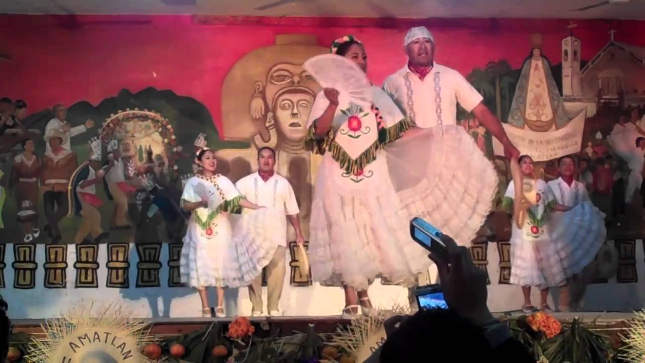 Huapango Ballet Folklorico de Festival Amatlan Folklore Dancing - YouTube