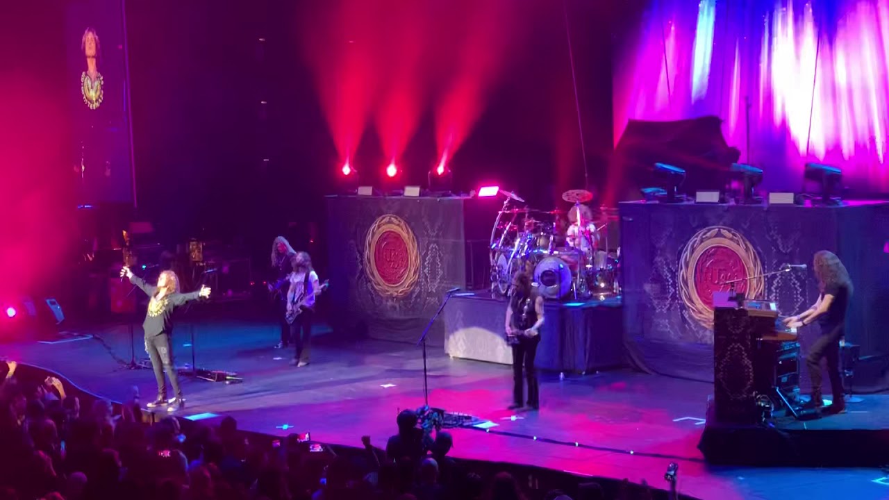 Whitesnake - Is This Love ; Singapore Rock Festival, 5 Mar 2020 - YouTube
