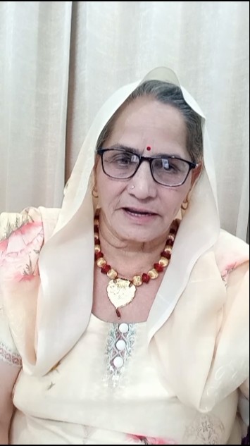 हमें प्रभु घर जाना है#shortvideo #ytshorts#short #Krishna Devi - YouTube