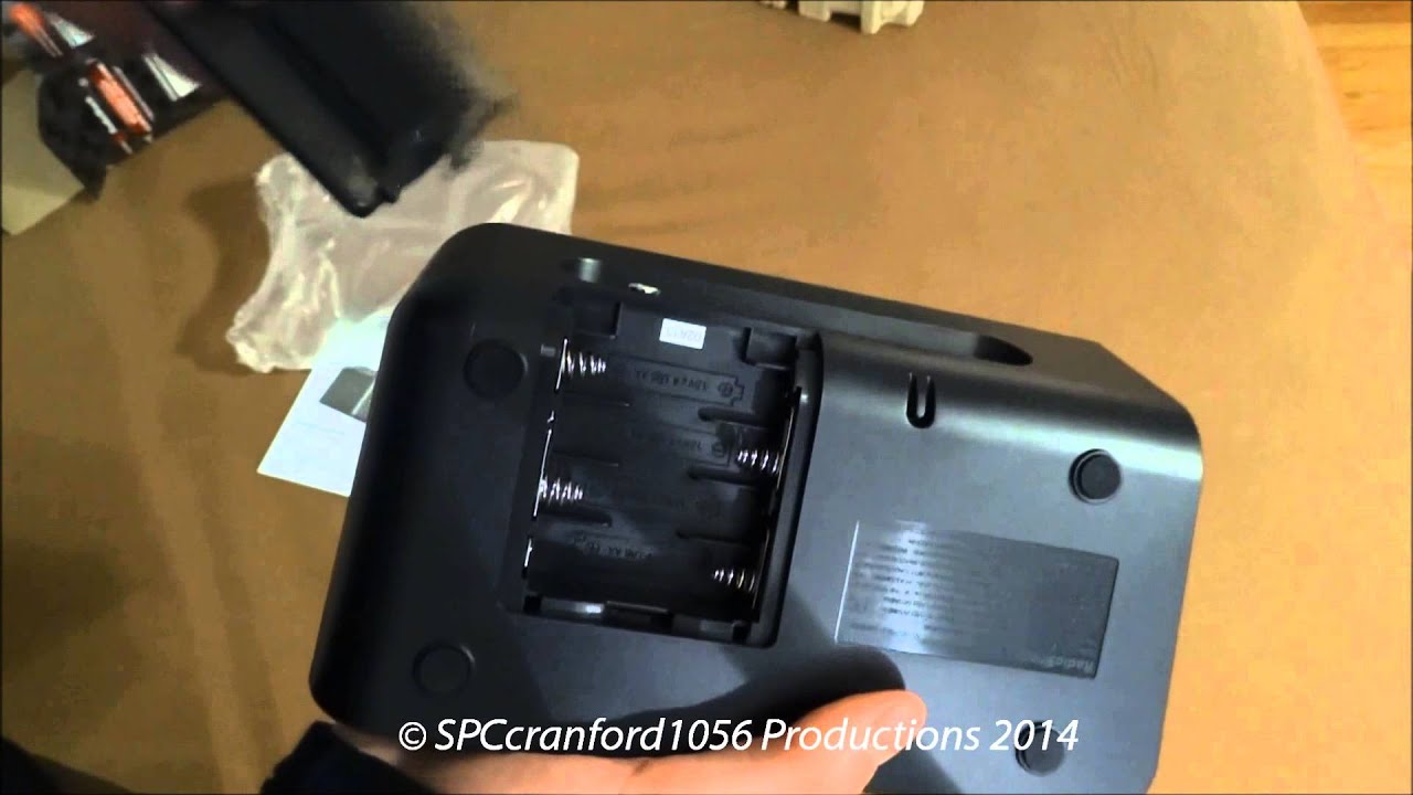 (HD!) Unboxing and Setup of the RadioShack 12-996 Weather Radio with AM ...