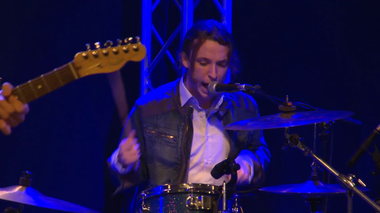 Simon Henderson Trio / NewcomerTV ! - YouTube