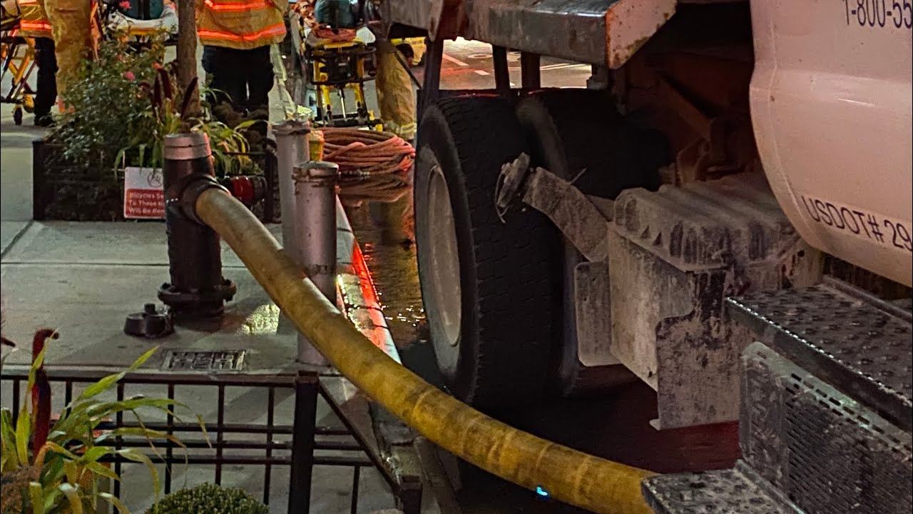 **BLOCKED FIRE HYDRANT** FDNY Manhattan 10-76 Box 0673 Dumpster Fire in ...