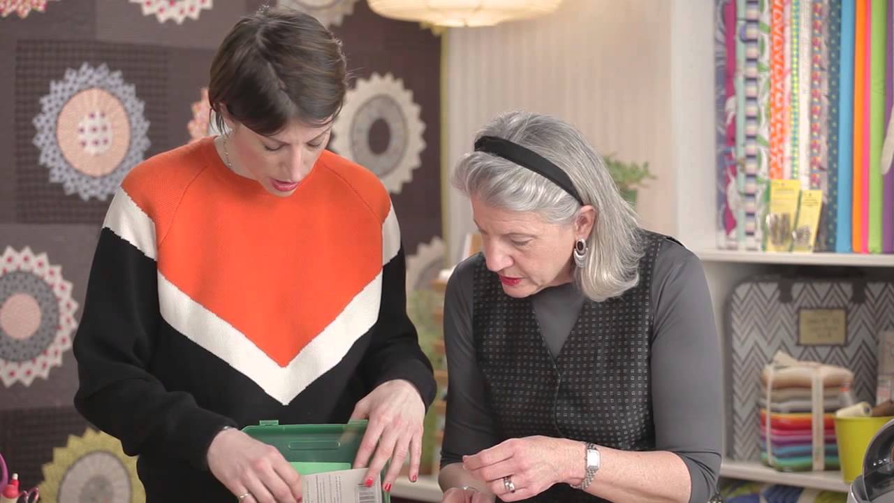 Hand Piecing with Marianne Fons, Part 1 - YouTube