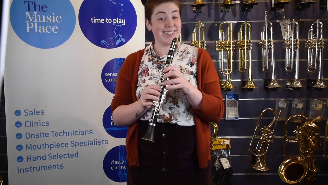 Amati Eb Piccolo Clarinet - YouTube