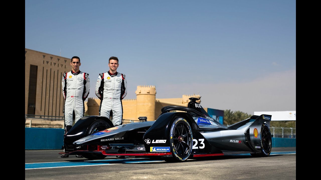 NISSAN E.DAMS RACE DEBUT - YouTube