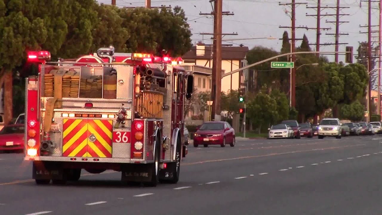 LACoFD engine 36 responding - YouTube