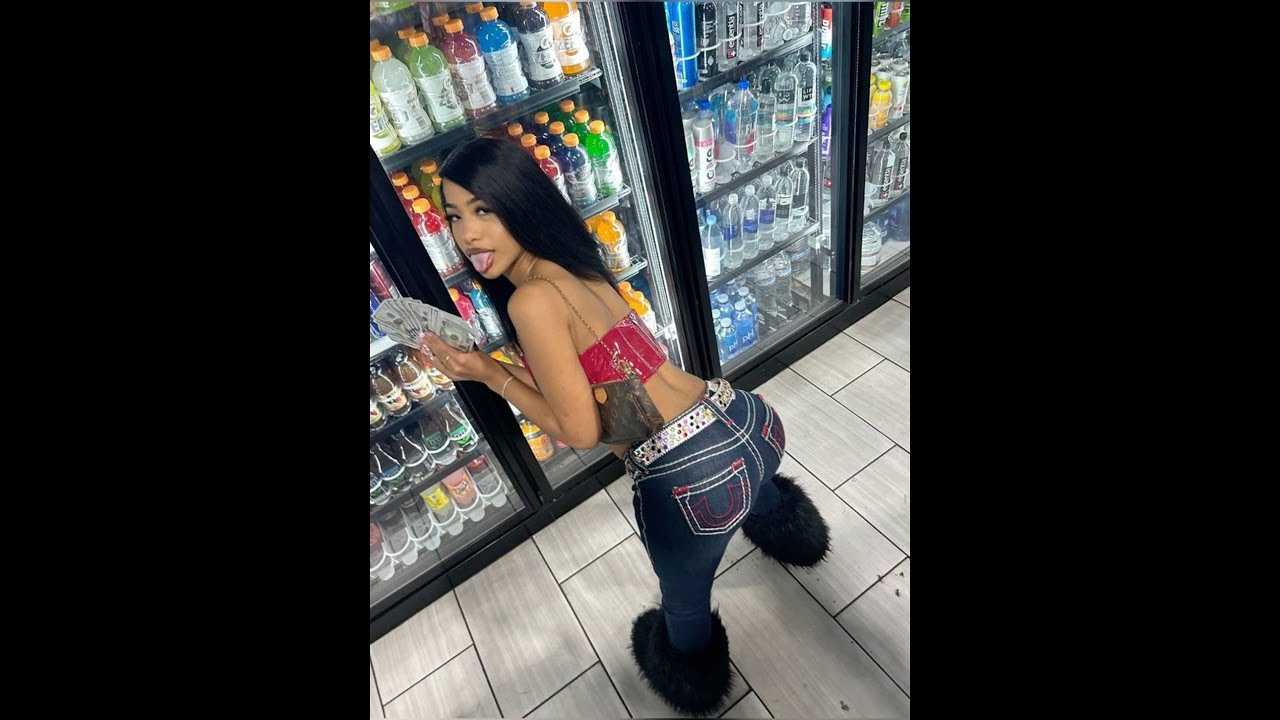 [FREE] VonOff1700 Sample Type Beat 2025 - "Stack A Dolla" (HARD) - YouTube