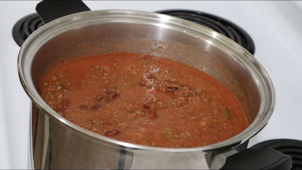 Making a HUGE POT of Chilli - YouTube