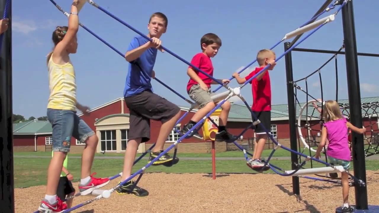 KidNetix Ropes Course - YouTube