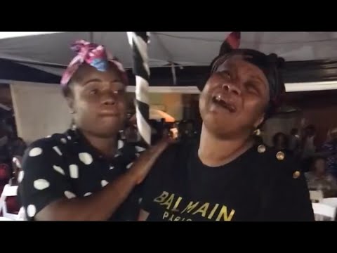 EMPRESS GIFTY WEEPS AS SHE BURIED HER SISTER & GRANDMOTHER ON THE SAME DAY - YouTube