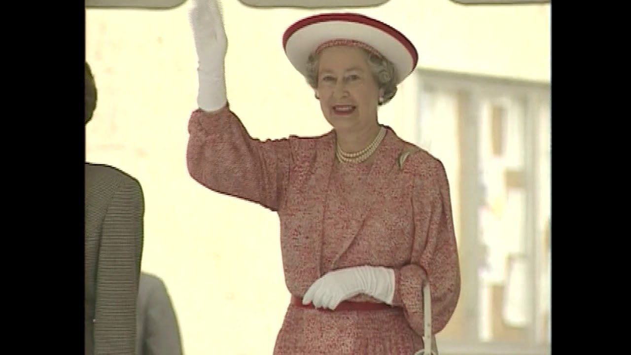 This day in history: Queen Elizabeth visits Houston - YouTube