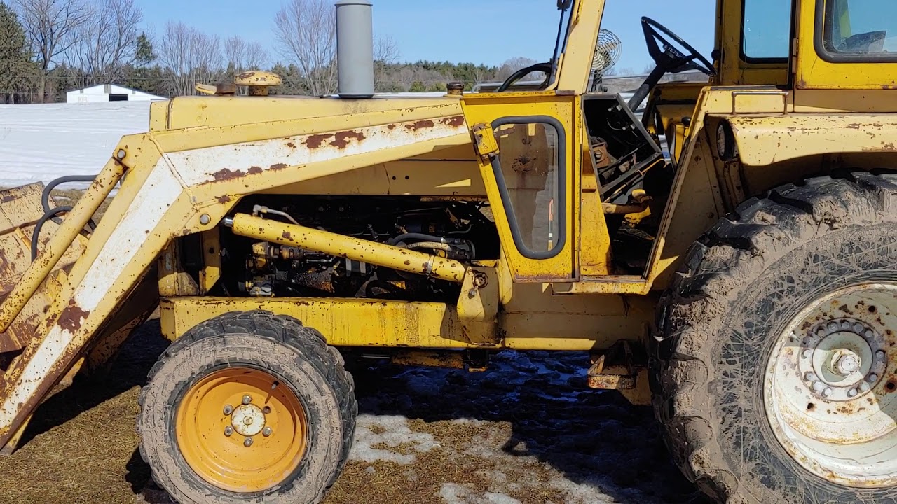 First look at our Oliver White 2-63 tractor - YouTube